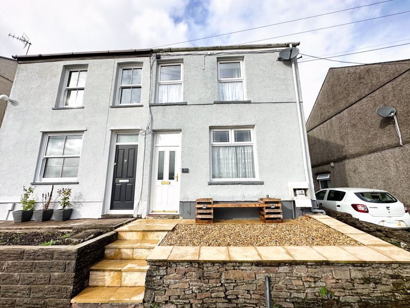 3 Bed Semi Detached House For Sale In New Road Cilfrew Neath Sa10 £