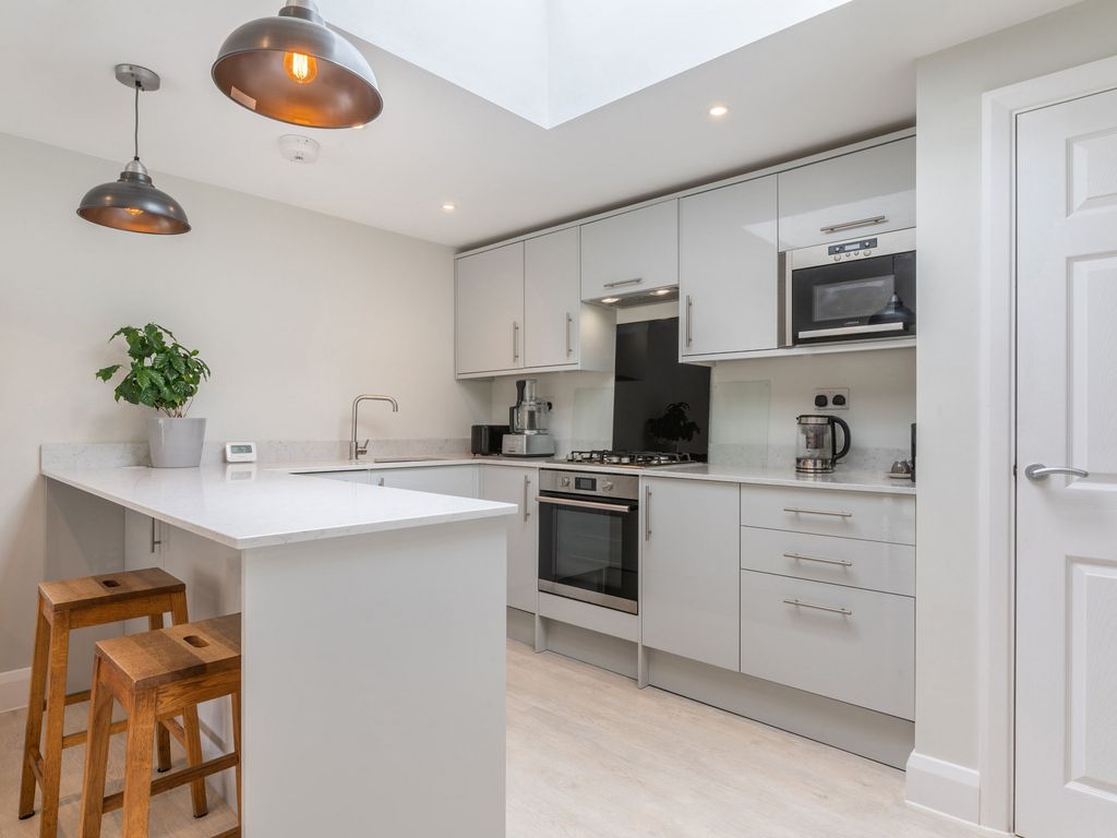 2 bed terraced house for sale in Brockley Rise, London SE23 - Zoopla