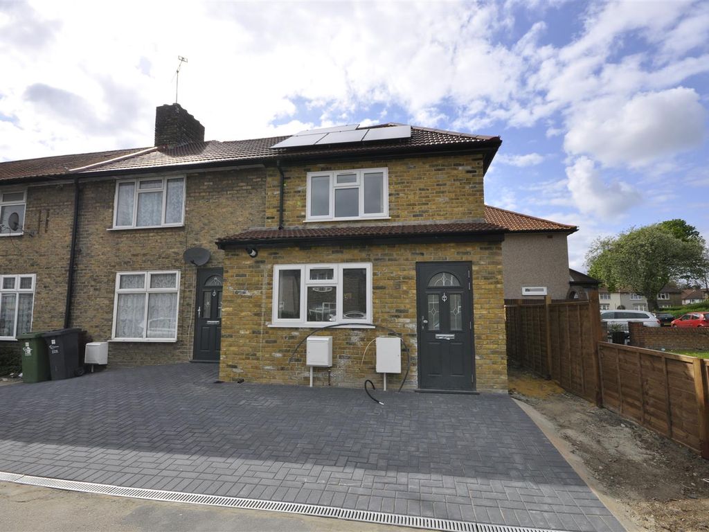 1 Bed End Terrace House For Sale In Grafton Road Dagenham Rm8 £