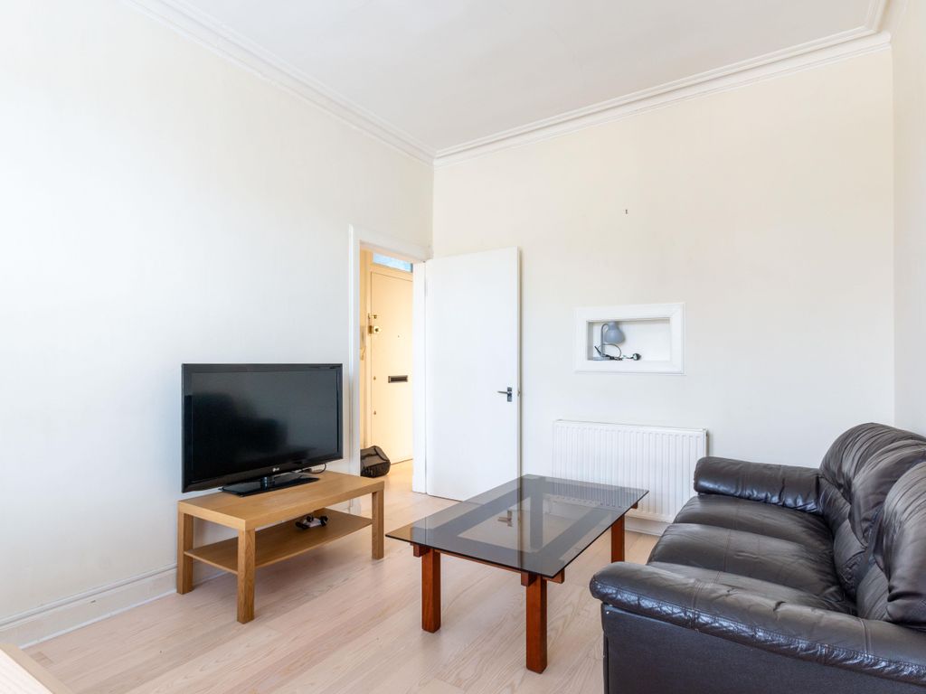 2 bed flat to rent in Hillend Place, Edinburgh EH8, £1,300 pcm - Zoopla