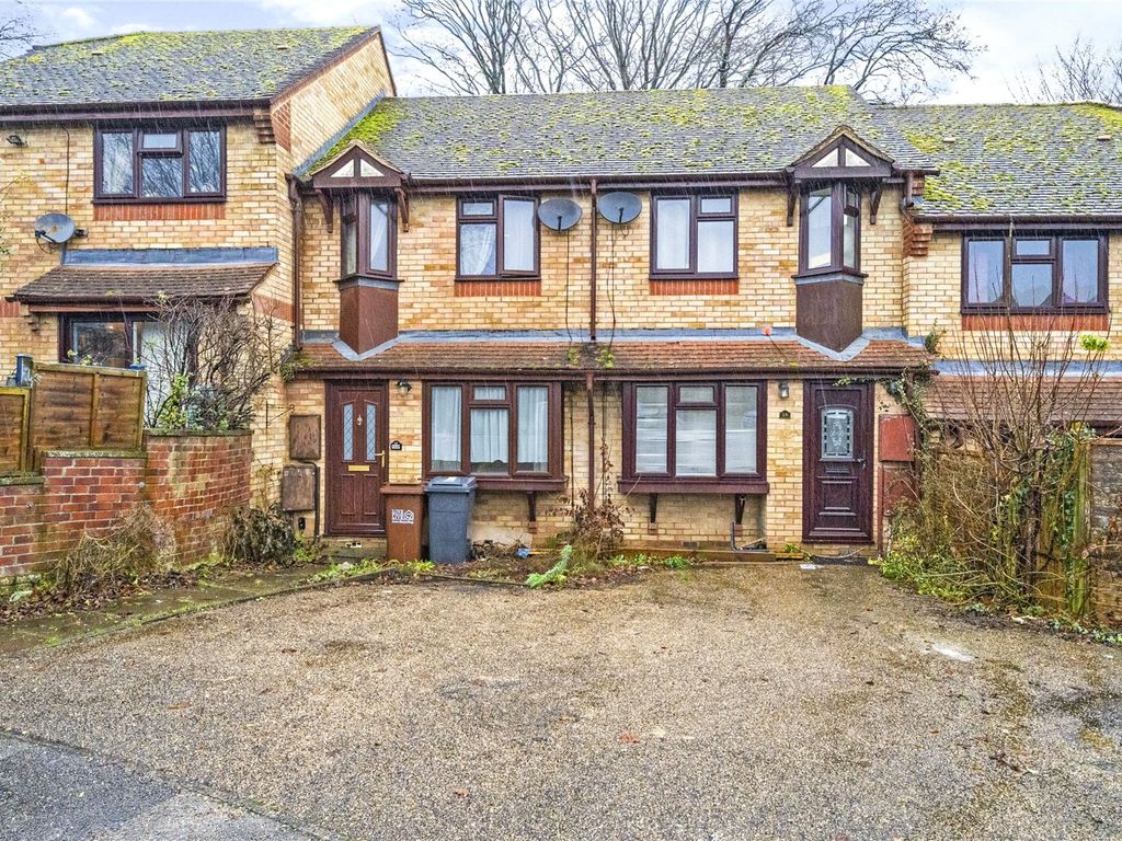 2 Bed Terraced House For Sale In Linnet Green Ridgewood Uckfield