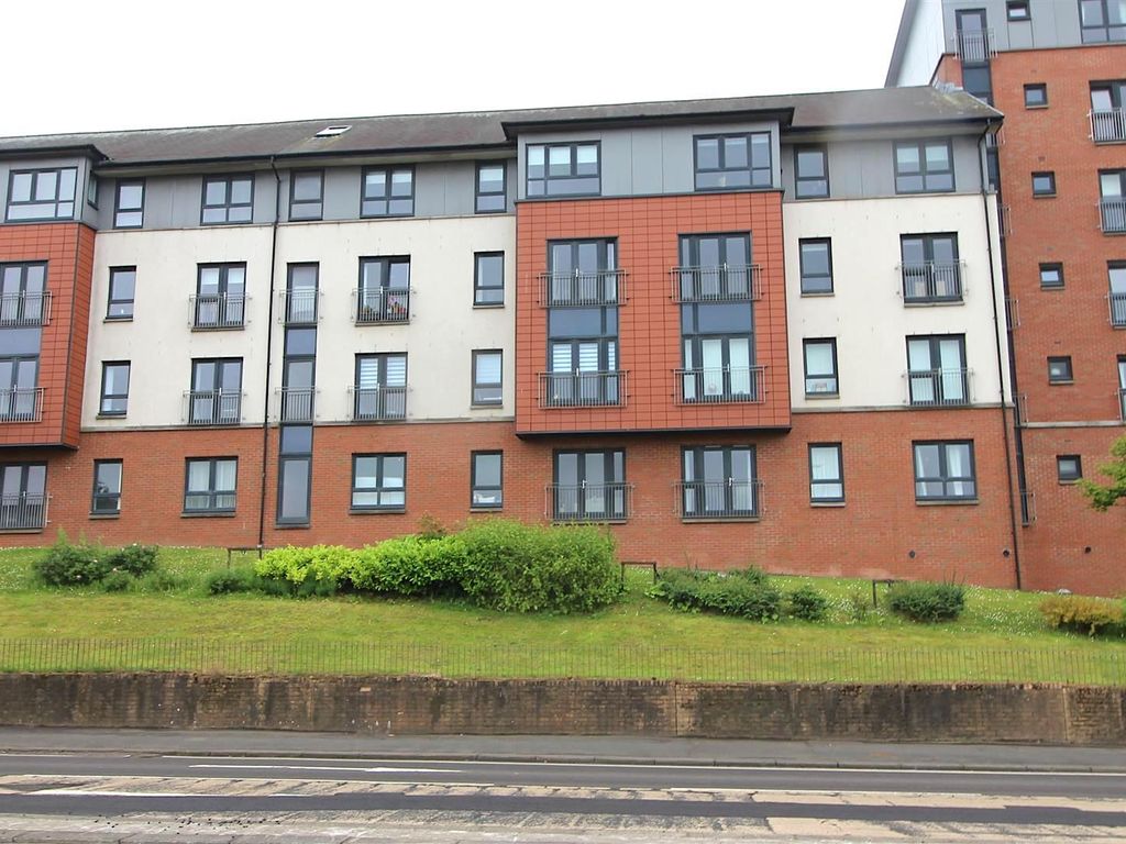 2 bed flat for sale in Kincaid Court, Greenock PA15, £114,000 - Zoopla