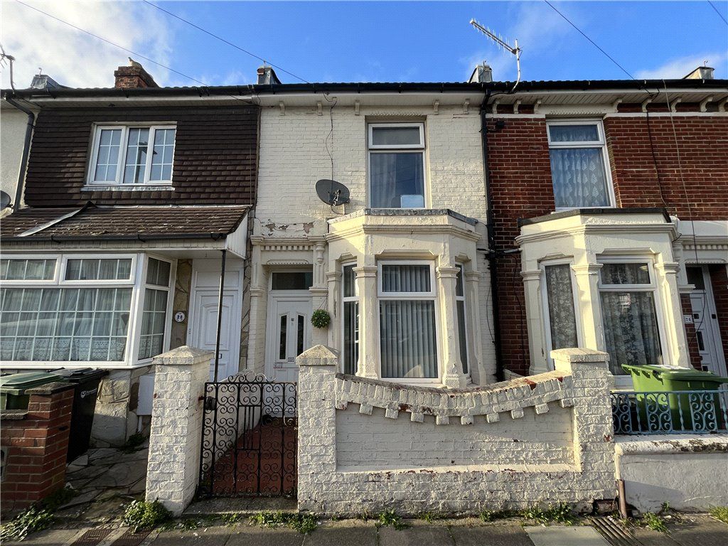 2 Bed Terraced House For Sale In Walden Road Portsmouth Hampshire Po2