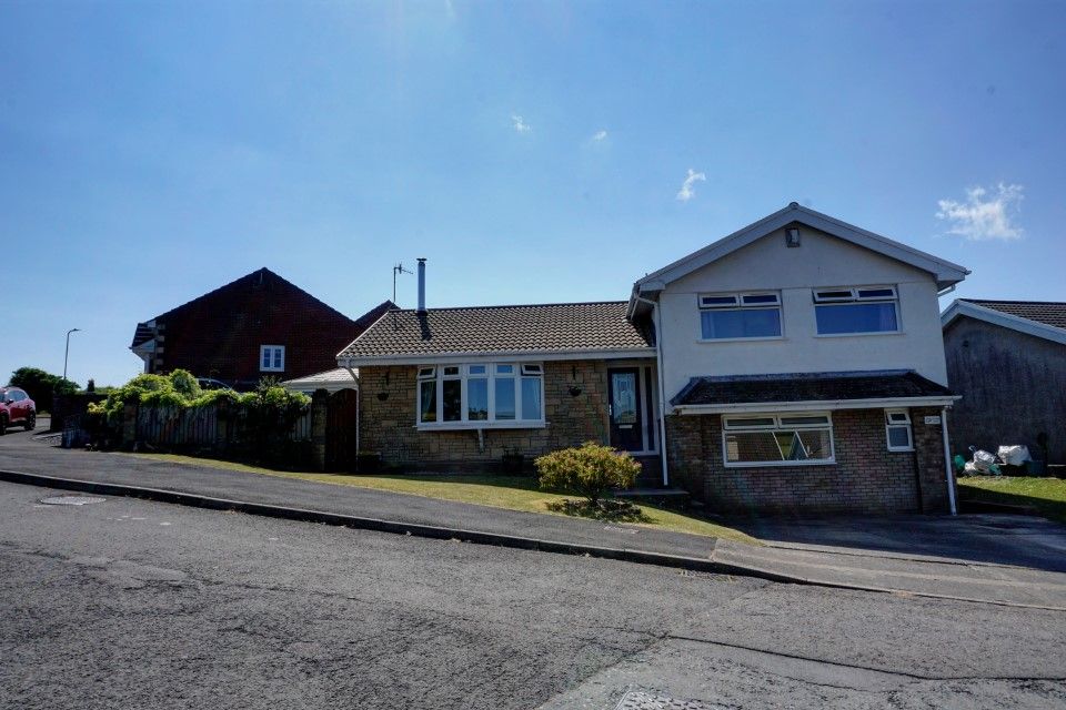4 bed detached house for sale in Ridgewood Gardens, Cimla, Neath SA11 ...