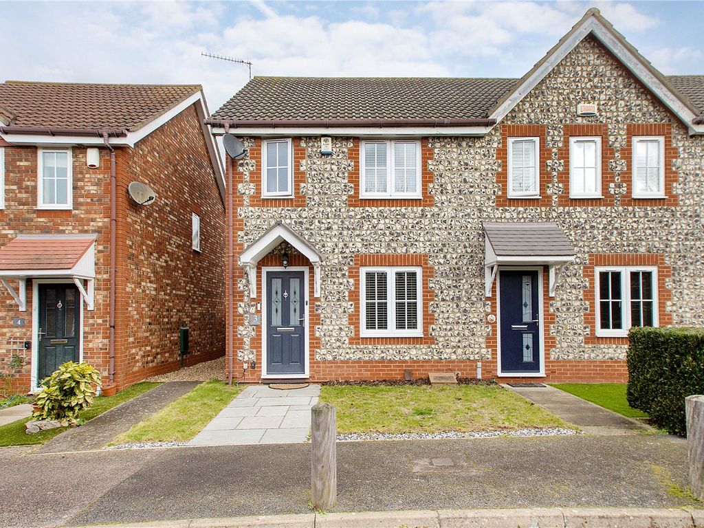 2 bed end terrace house for sale in Foxberry Walk, Northfleet, Gravesend, Kent DA11 - Zoopla