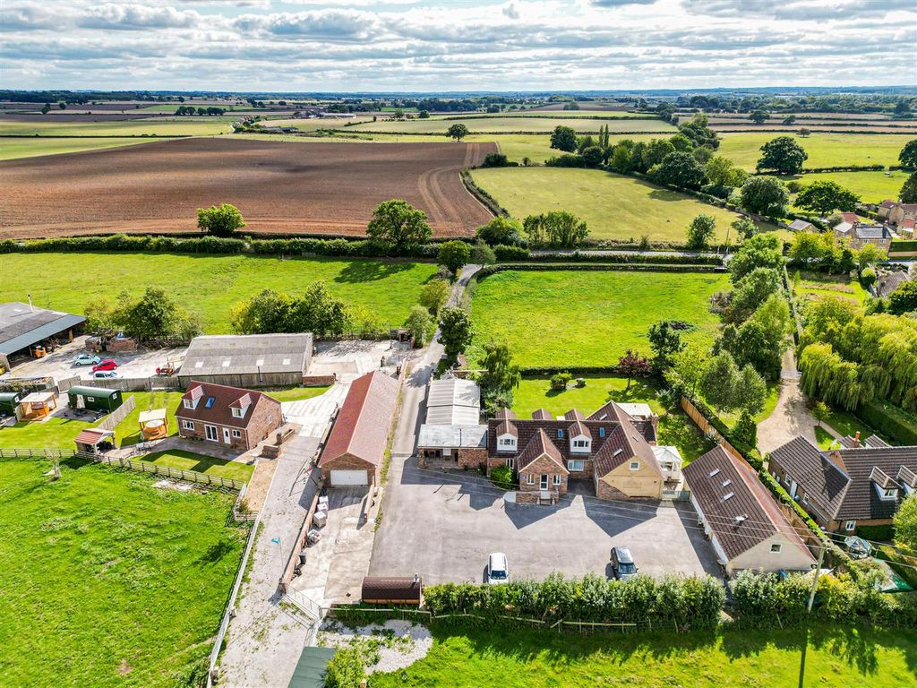 7 bed property for sale in Arkendale Road, Ferrensby, Knaresborough HG5 ...