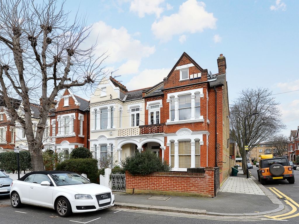 2 bed flat to rent in Crescent Lane, London SW4 - Zoopla