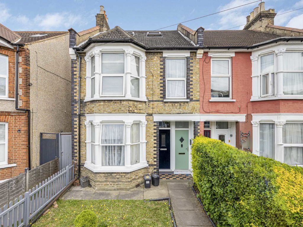 2 bed flat for sale in Totton Road, Thornton Heath CR7 - Zoopla