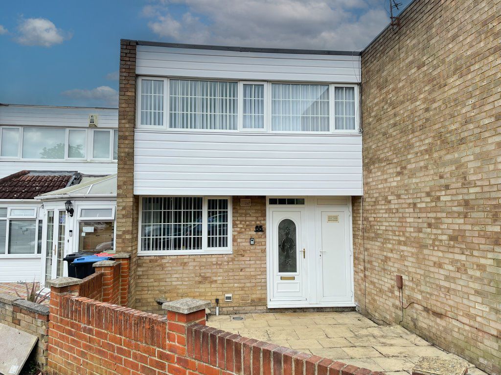 3 Bed Property To Rent In Thirlmere Avenue Bletchley Milton Keynes