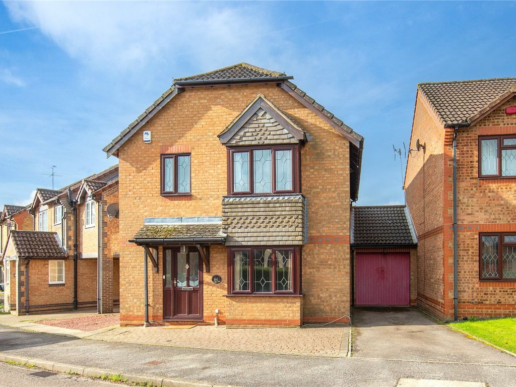 4 bed detached house for sale in Malthouse Green, Luton, Bedfordshire ...