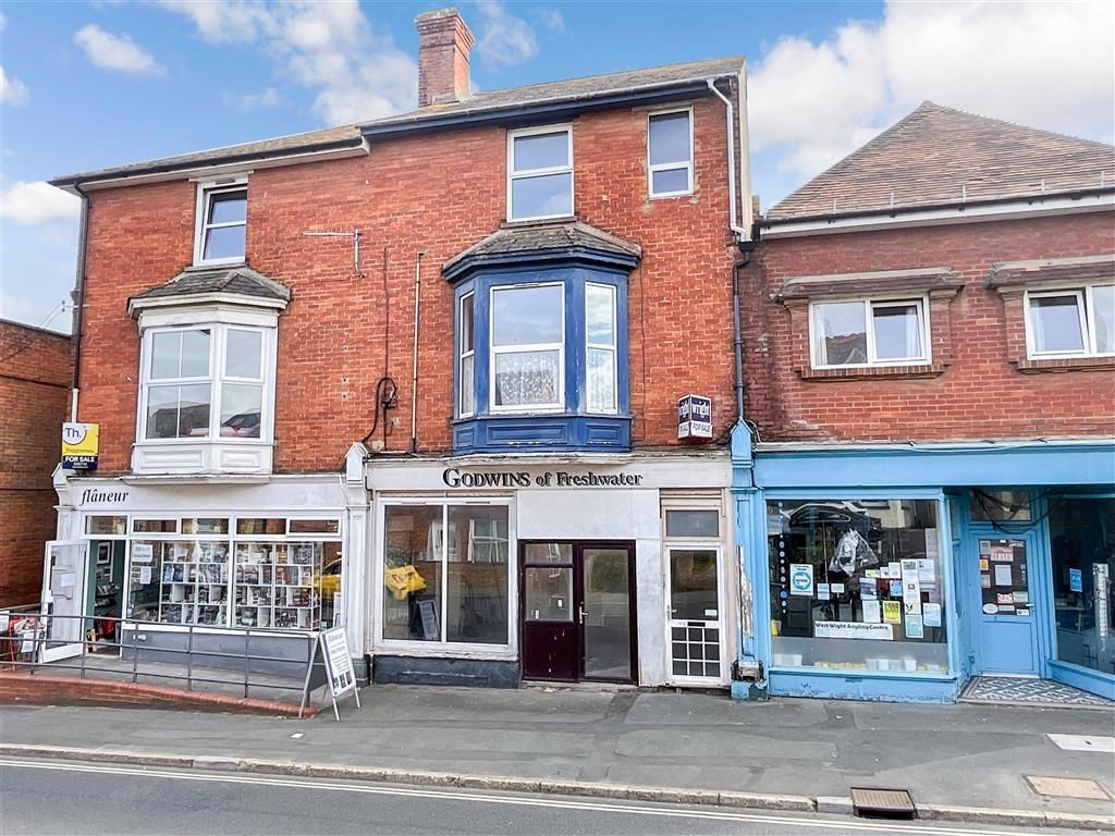 2 bed flat for sale in Avenue Road, Freshwater, Isle Of Wight PO40, £ ...