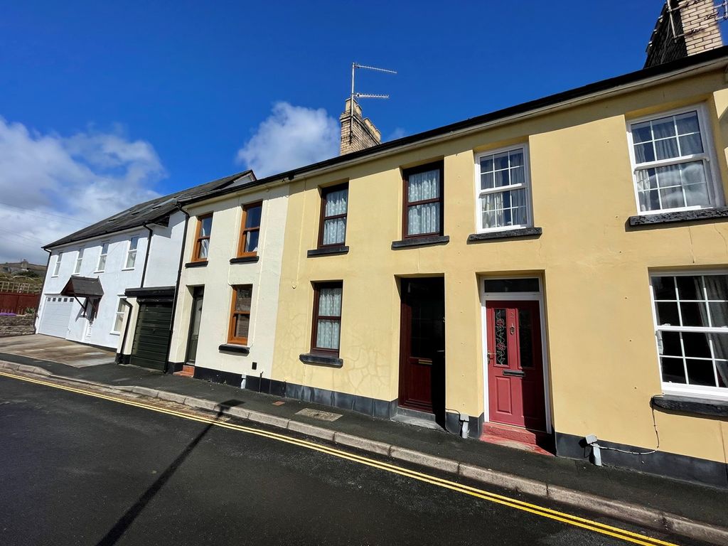2 Bed Terraced House For Sale In Kensington Place Kensington Brecon