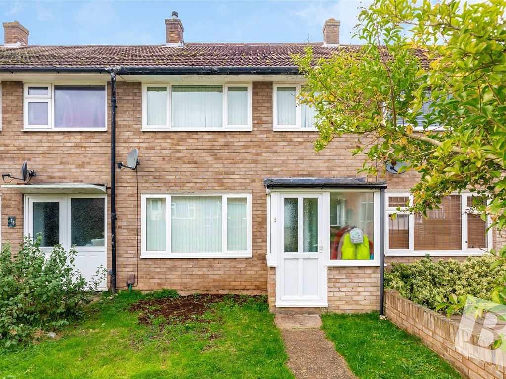 4 bed terraced house for sale in Whinfell Way, Gravesend, Kent DA12 - Zoopla