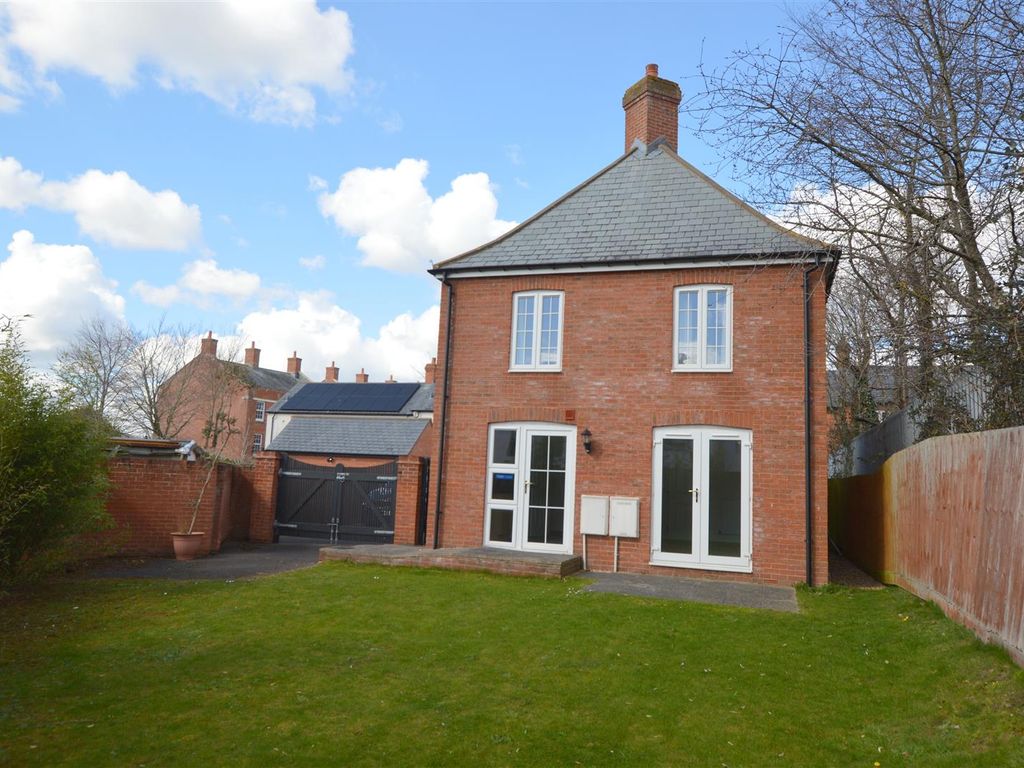 2 bed detached house to rent in Masterson Street, Exeter EX2 - Zoopla