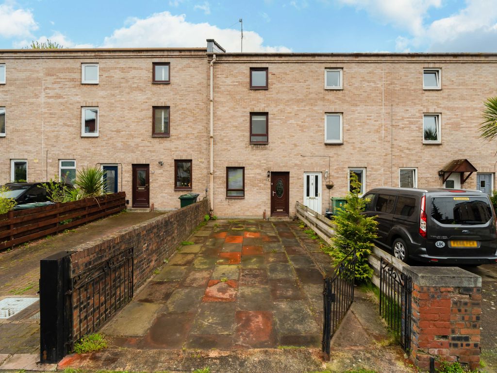 4 bed town house for sale in 10 Brunswick Terrace, Edinburgh EH7 - Zoopla