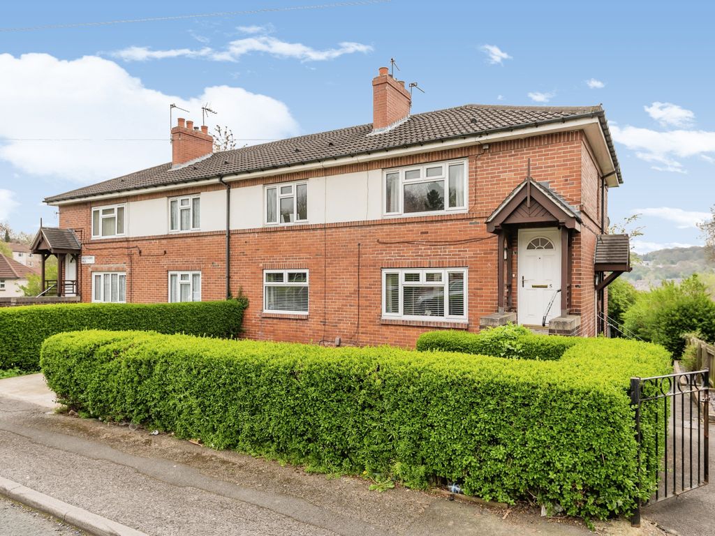 2 bed flat for sale in Greenthorpe Walk, Leeds LS13 - Zoopla