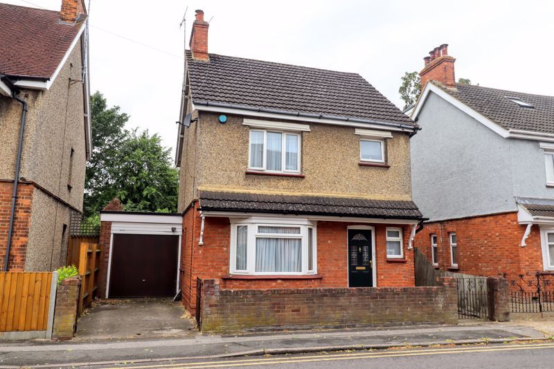 3 Bed Detached House For Sale In Lennox Road Bletchley Milton Keynes