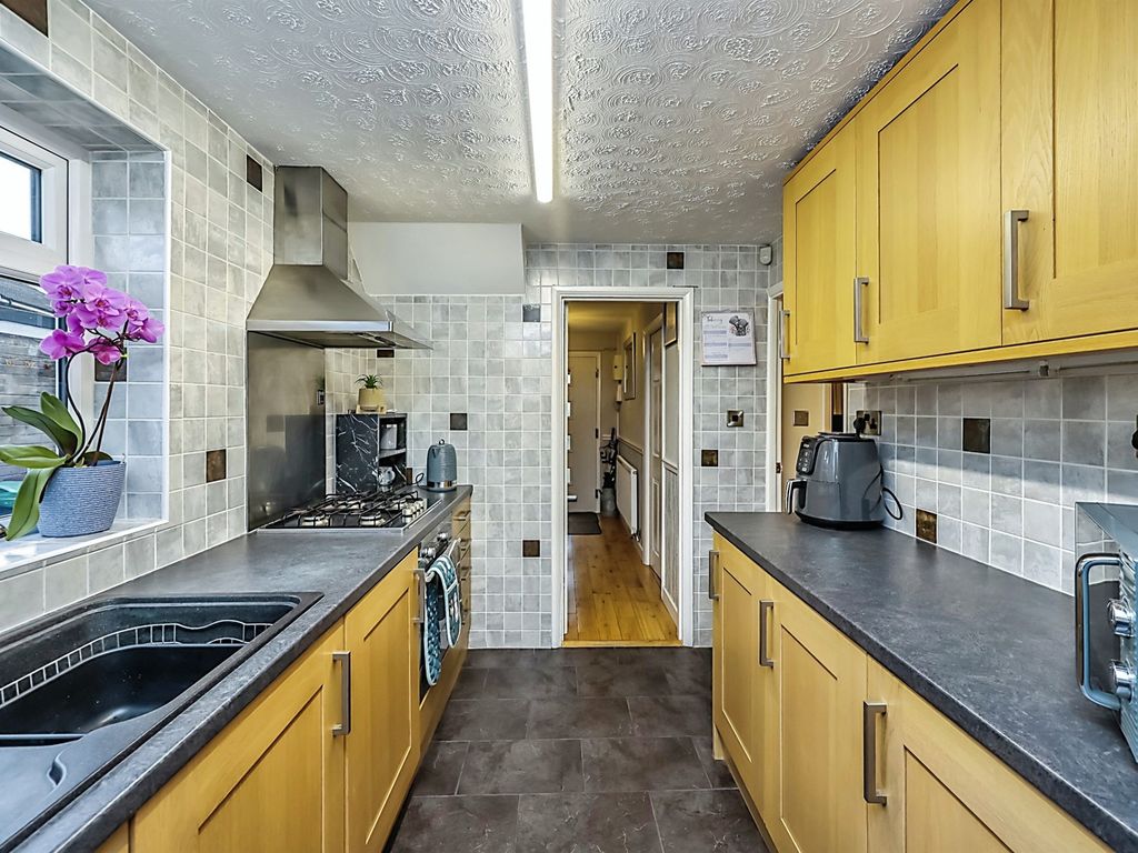 3 bed semi-detached house for sale in Mitchell Close, Bulwell ...