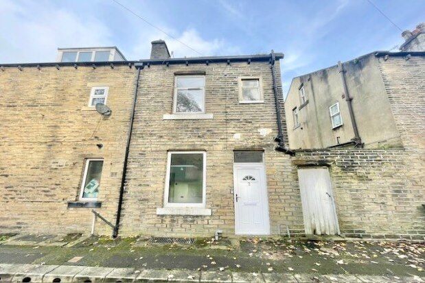 2 bed property to rent in Duke Street, Keighley BD20, £850 pcm - Zoopla