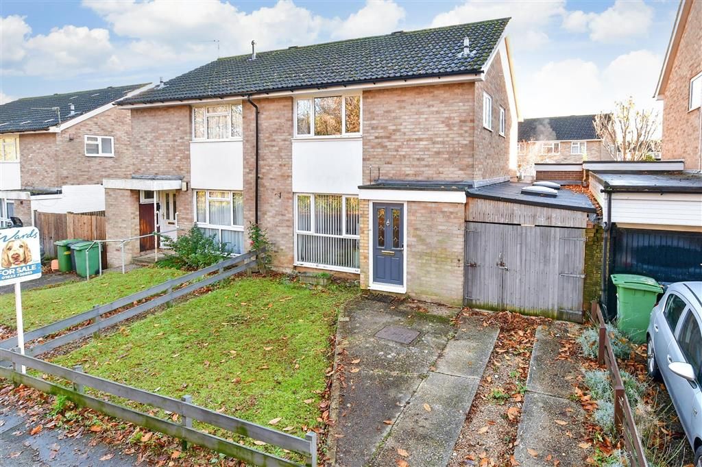 3 Bed Semi Detached House For Sale In Graveney Road Maidstone Kent