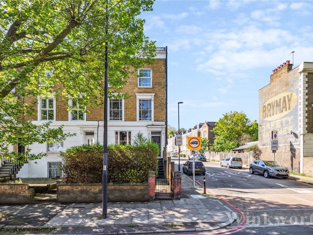 2 bed flat for sale in New Cross Road, London SE14, £450,000 - Zoopla