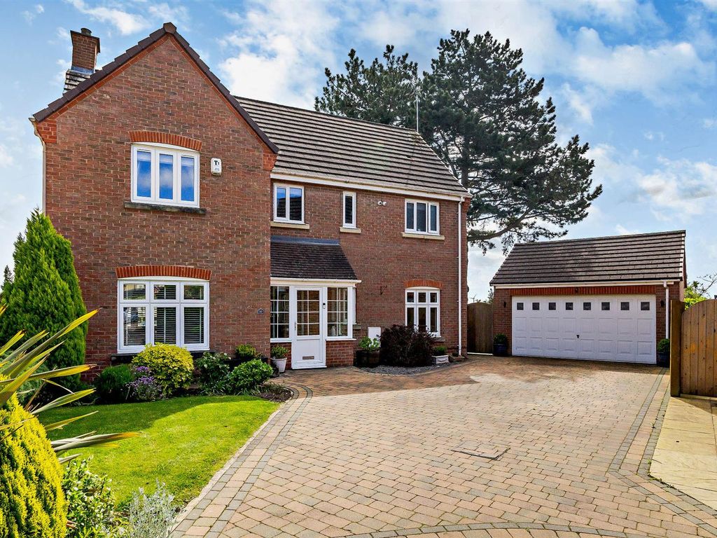 4 Bed Detached House For Sale In Garden Walk Spinneyfield Rotherham