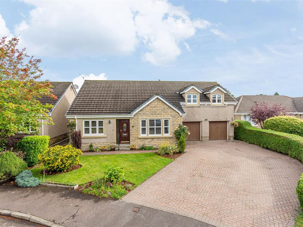 5 bed detached house for sale in 3 Croft Wynd, Milnathort, Kinross KY13 ...