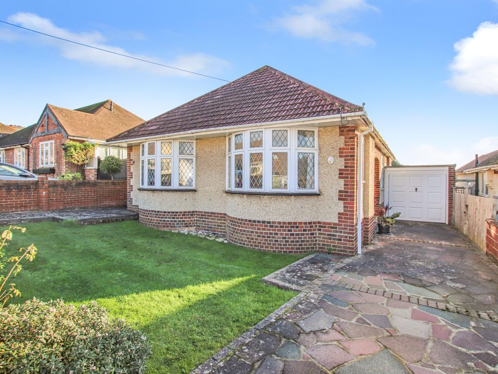 2 Bed Detached Bungalow For Sale In Aldwick Crescent Findon Valley