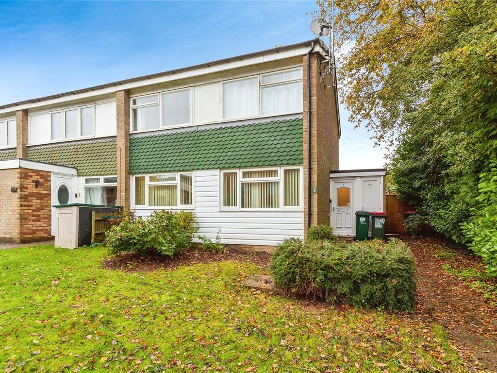 1 bed maisonette for sale in Dunsfold Close, Crawley RH11, £170,000 ...