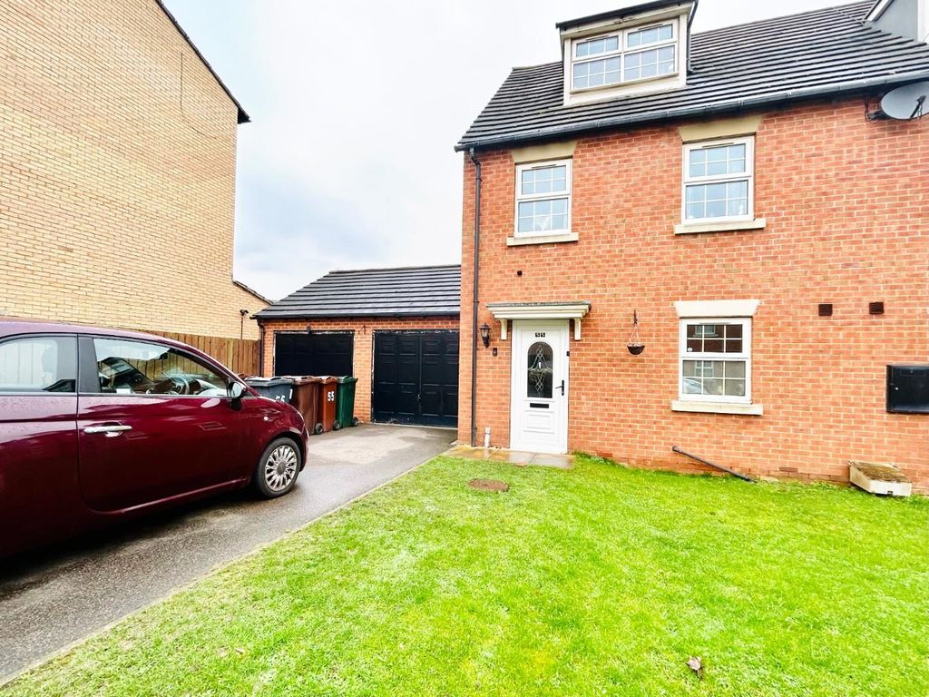 3 Bed End Terrace House For Sale In Hawthorne Drive Bolton Upon Dearne