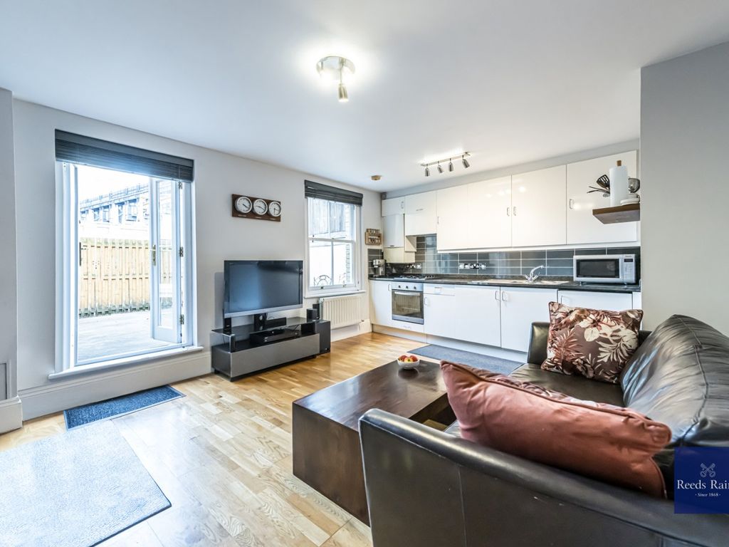 2 bed flat for sale in Lower Marsh, London SE1, £650,000 - Zoopla