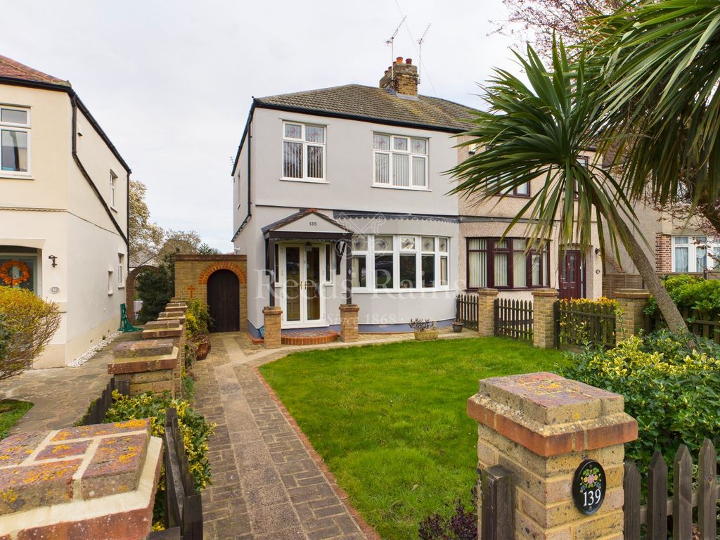 3 Bed Semi Detached House For Sale In Princes Road West Dartford Kent