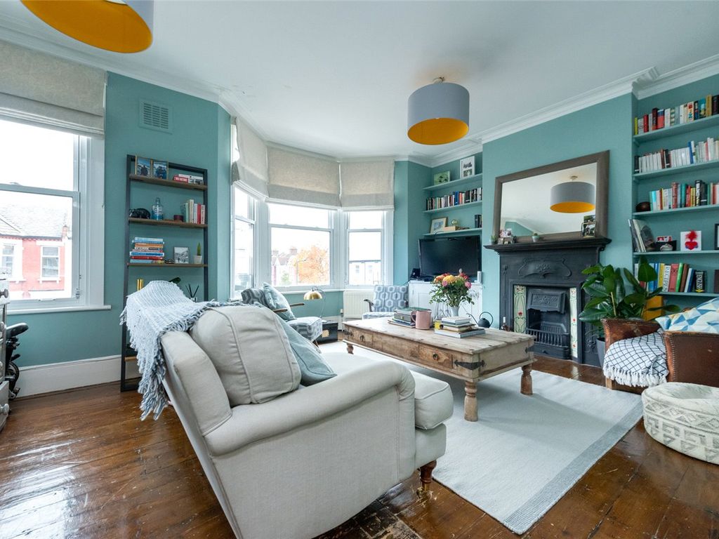 2 bed flat to rent in Leghorn Road, London NW10, £2,000 pcm - Zoopla