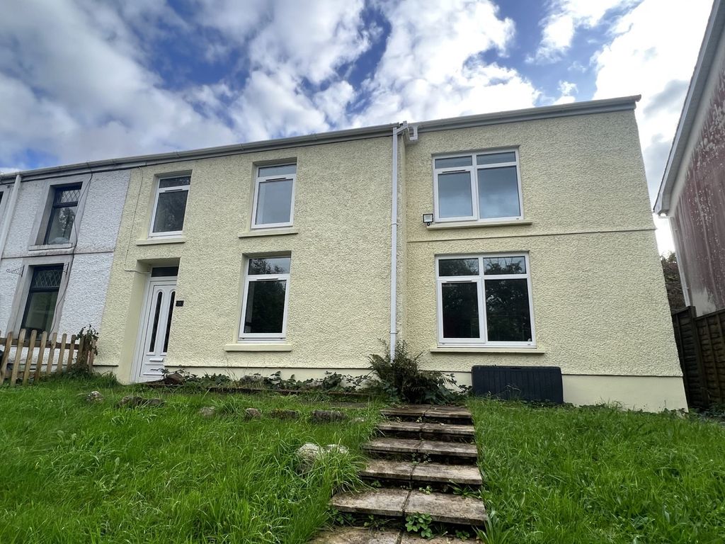 3 bed end terrace house for sale in Upper Station Road, Garnant ...