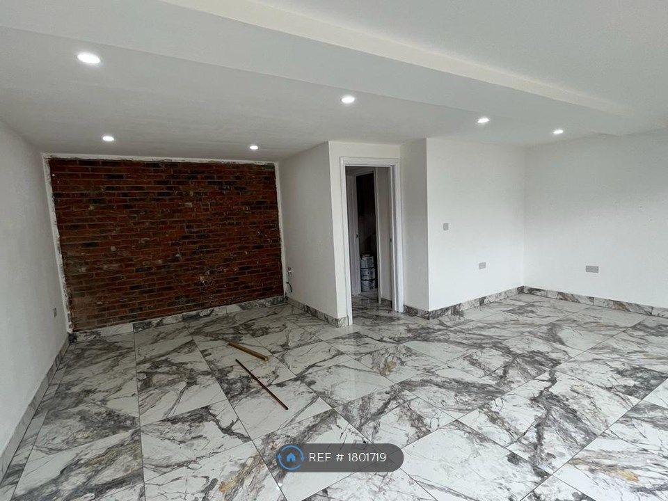 3 bed end terrace house to rent in A Scarning Fen, Dereham NR19, £1,350 ...