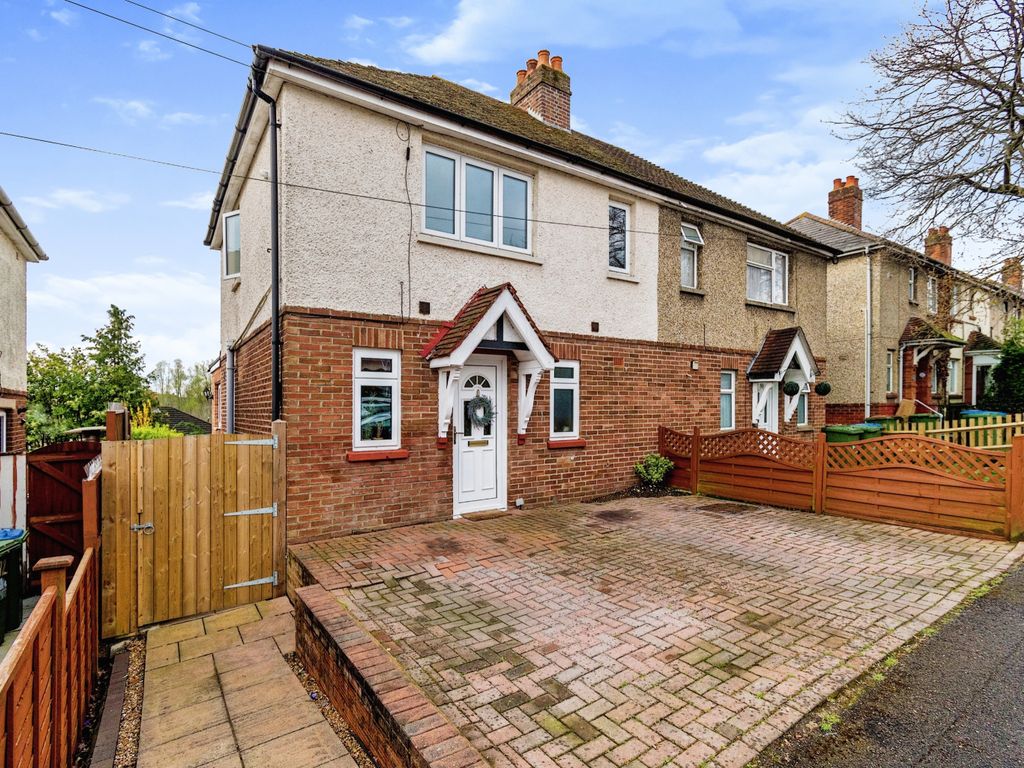 3 Bed Semi Detached House For Sale In Carnation Road Southampton