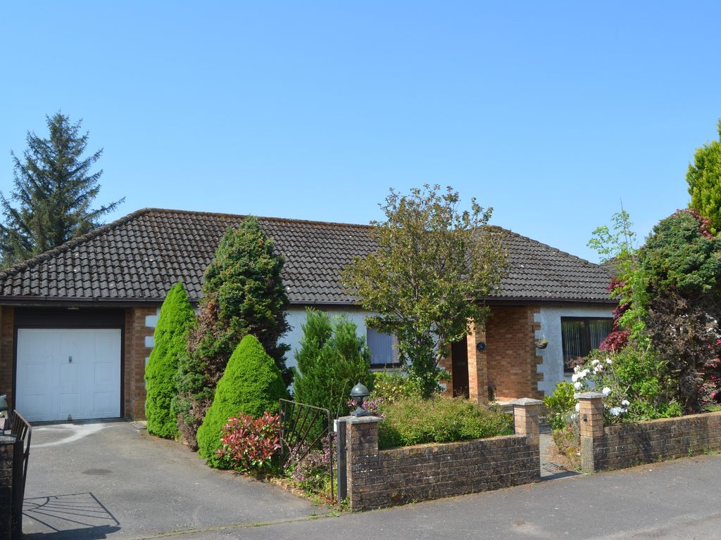 4 bed detached house for sale in Manse Place, Slamannan, Stirlingshire ...