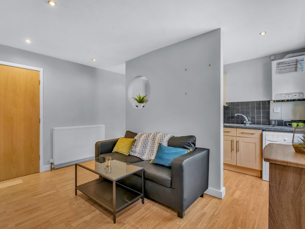 1 bed terraced house to rent in Hyde Terrace, Leeds LS2, £1,044 pppm ...