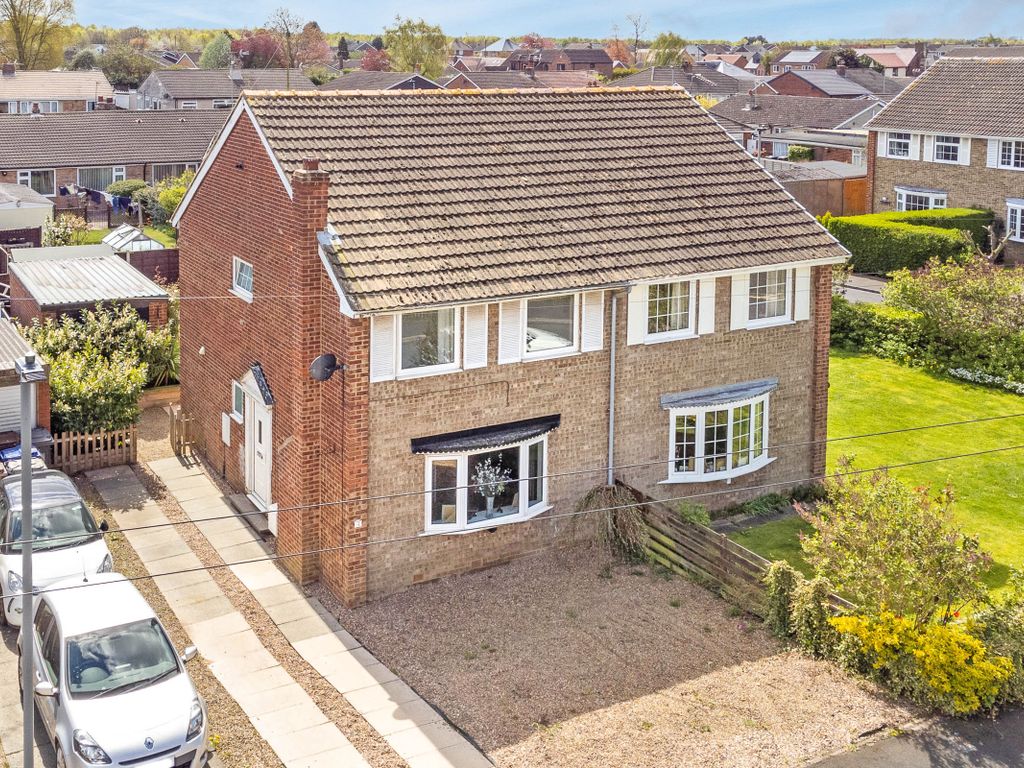 3 Bed Semi Detached House For Sale In Meadow Garth Thorpe Willoughby