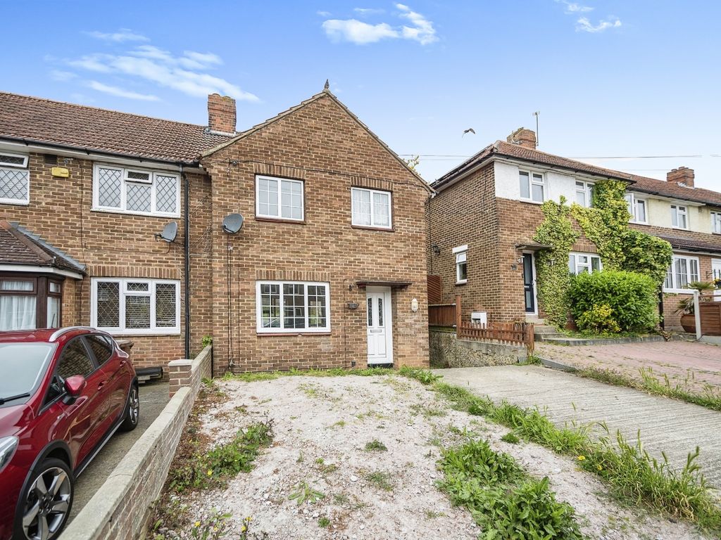 3 Bed End Terrace House For Sale In Elaine Avenue Rochester Kent Me2