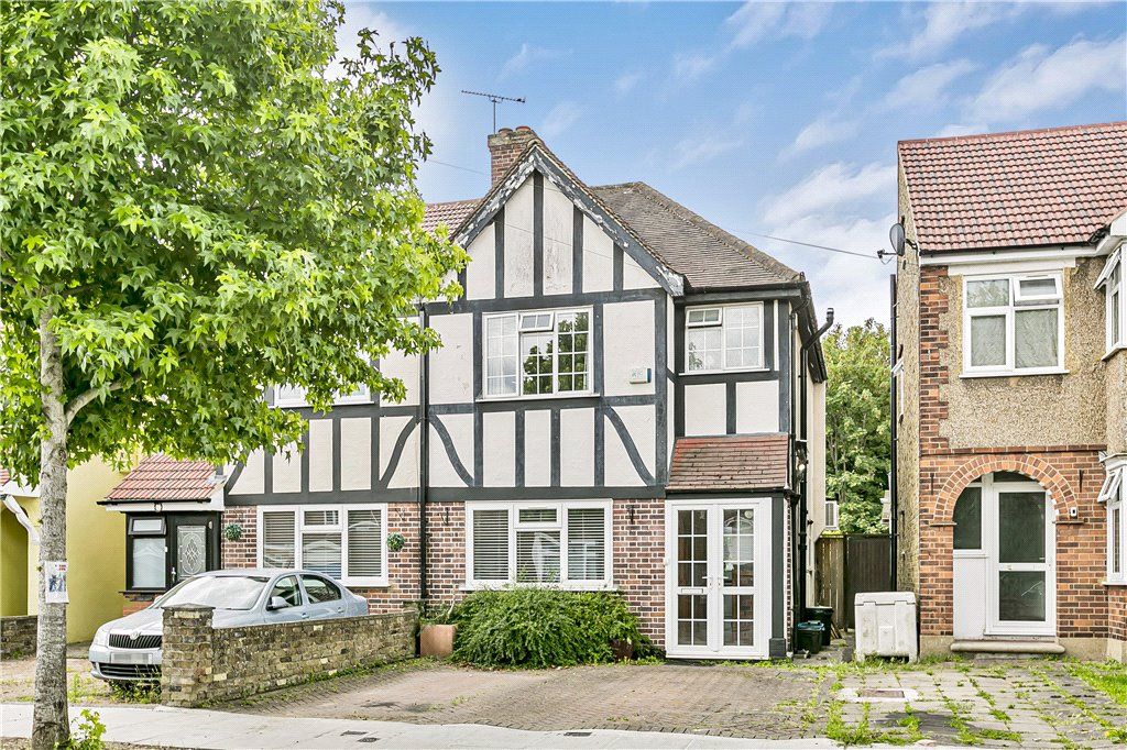 3 Bed Semi Detached House For Sale In Heathside Whitton Hounslow Tw4