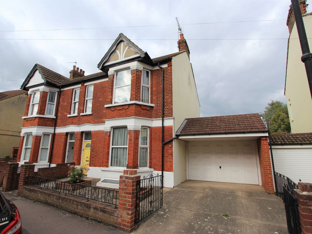 2 bed semi-detached house for sale in Stuart Road, Gillingham ME7 - Zoopla