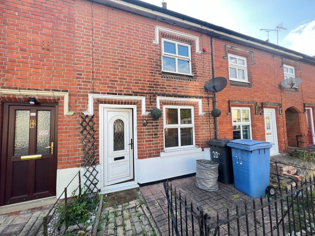 2 bed cottage to rent in Charming Cottage, High Street, Sproughton IP8 ...