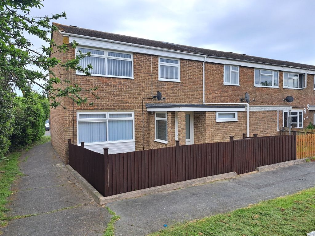 4 Bed End Terrace House For Sale In Sorrel Drive Langney Eastbourne