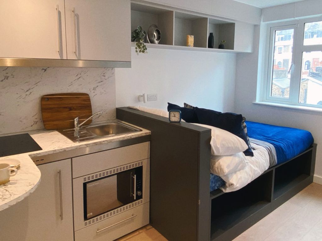 Studio to rent in Talbot Square, London W2, £2,275 pcm - Zoopla