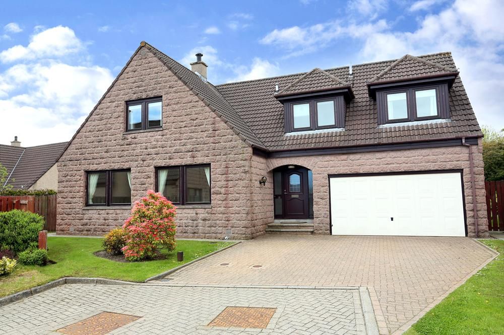 5 bed detached house to rent in Coull Gardens, Kingswells AB15 - Zoopla