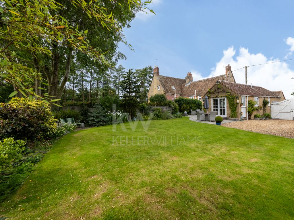 2 bed semi-detached house for sale in Manor Cottage, Quinton ...