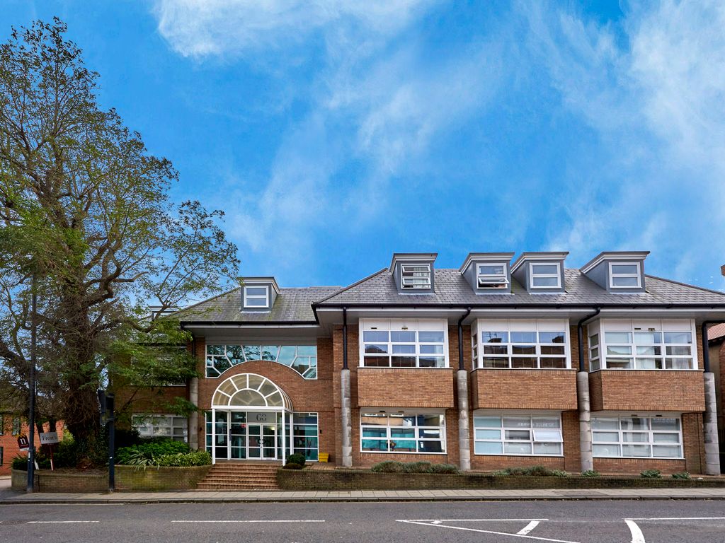 2 bed flat to rent in Flat 7 Keystone House, 60 London Rd, St Albans ...