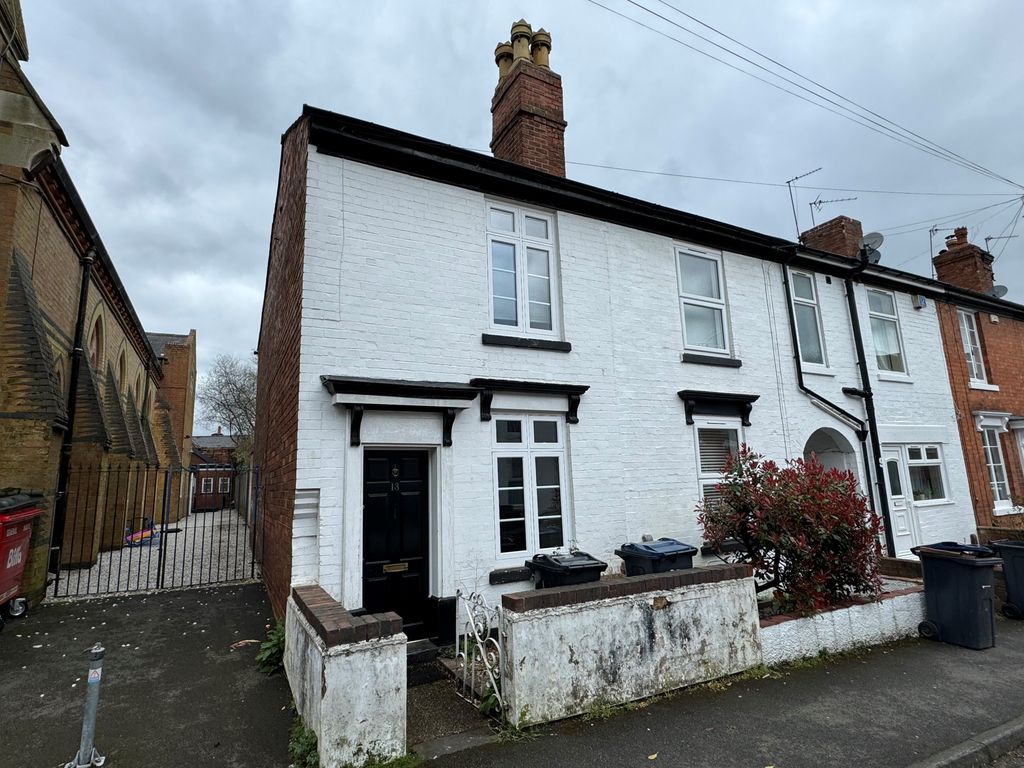 2 Bed Property To Rent In South Street Harborne Birmingham B17 £