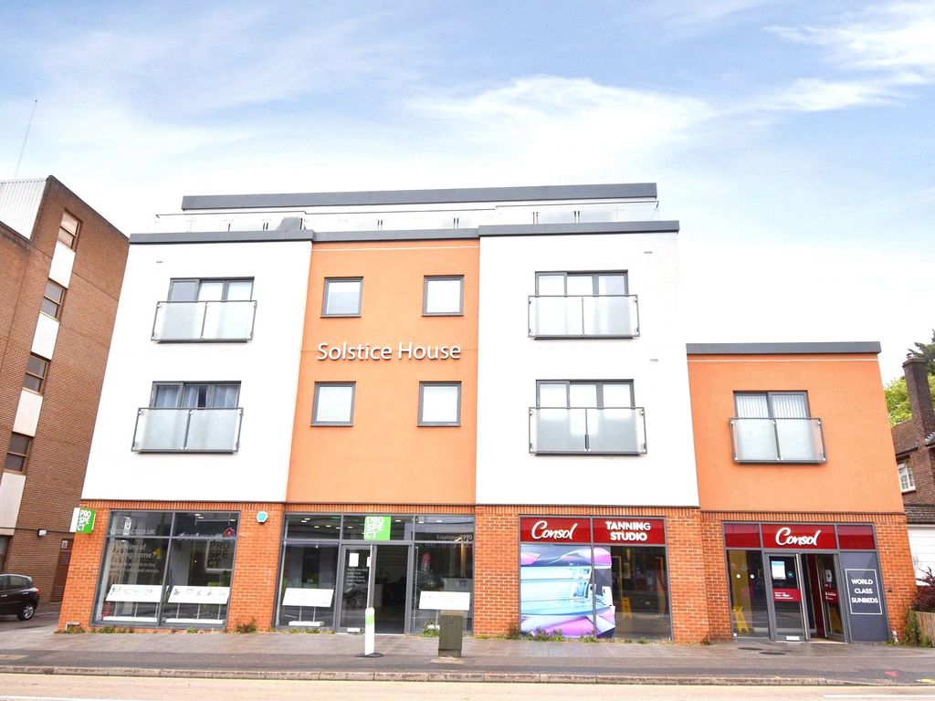 1 Bed Flat To Rent In Solstice House 29 Victoria Road Farnborough